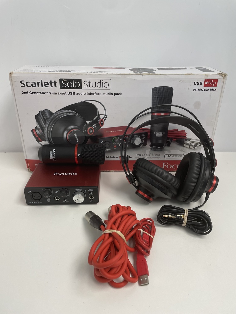 Focusrite Scarlett Solo Studio (2nd Gen) Recording Pack | Sterling ...