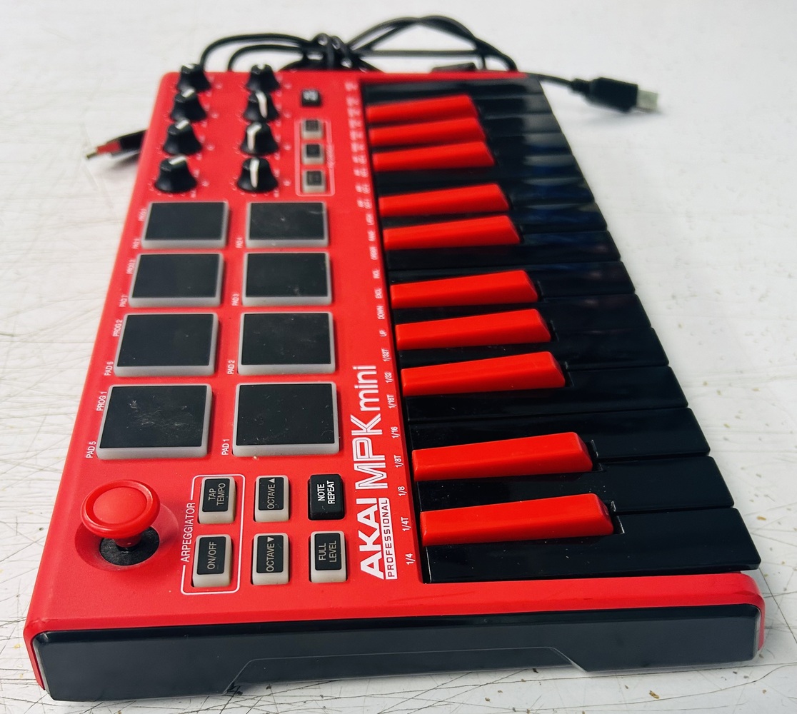 Akai Professional Mpk Mini 25 Key 8 Pad Midi Keyboard Controller Sterling And Knight Jewelry And Pawn